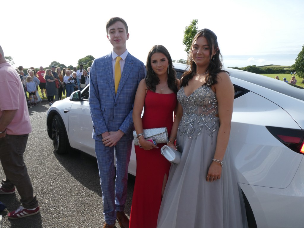 Year 11 Prom 2024 Gallery – Gowerton School
